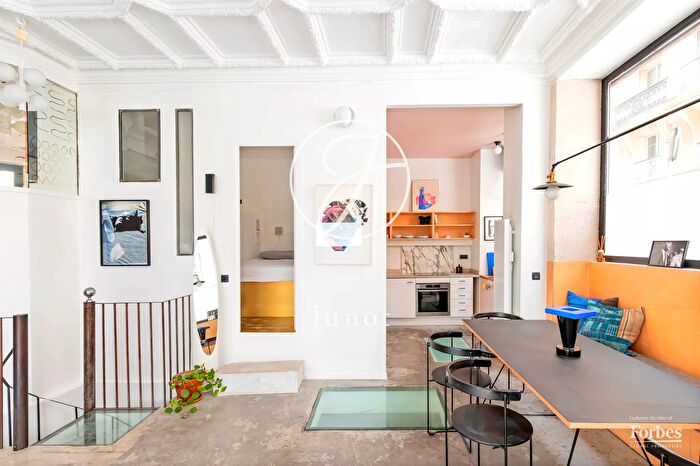 Paris 9ème, Trudaine, Rochechouart : Appartement 3 pièces à vendre