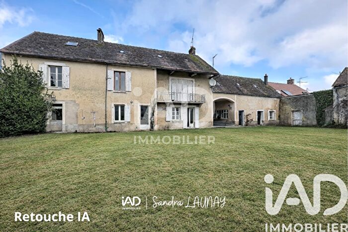 Maison à vendre - Sceaux-du-Gâtinais - 8 pièces - 5 chambres