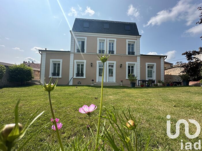 Maison à vendre - Châteauthierry Centreville - 8 pièces - 6 chambres