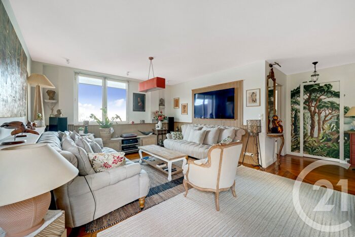 Appartement 4 pièces à vendre - Issy-les-Moulineaux, Centre-ville, Corentin Celton, Les Varennes