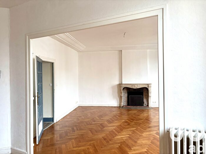 Appartement à vendre - Bourbon-Lancy - 6 pièces - 5 chambres