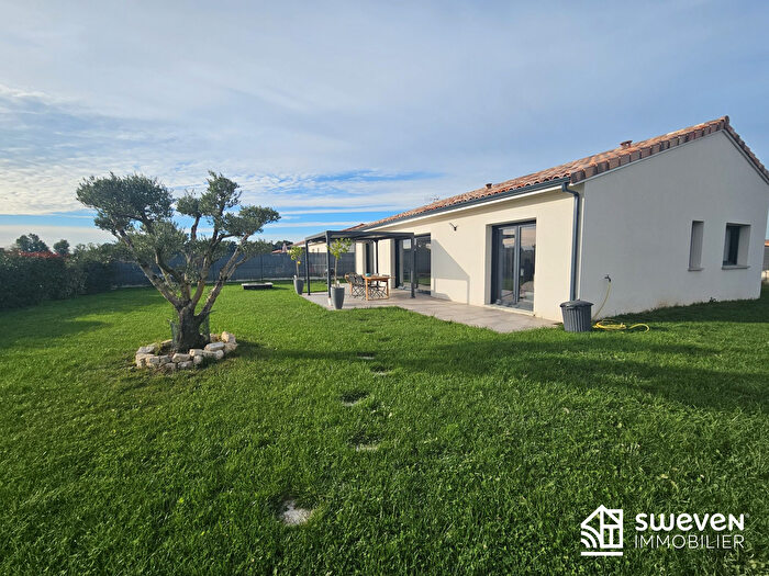 Maison à vendre - Peyssies - 4 pièces - 3 chambres