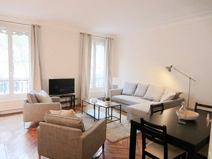 Appartement à louer - Paris ème arrondissement - 3 pièces - 2 chambres