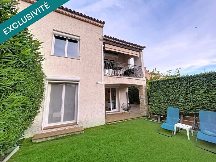 Maison à vendre - Saint-Raphaël, Les Arênes - 5 pièces - 3 chambres