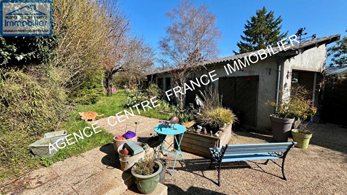 Maison à vendre - Bourges, Aéroport, Vauvert, Pierrelay, Pissevieille - 6 pièces - 5 chambres