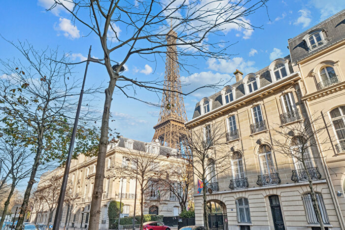 Paris 7ème, Champ de Mars : Appartement 7 pièces à vendre