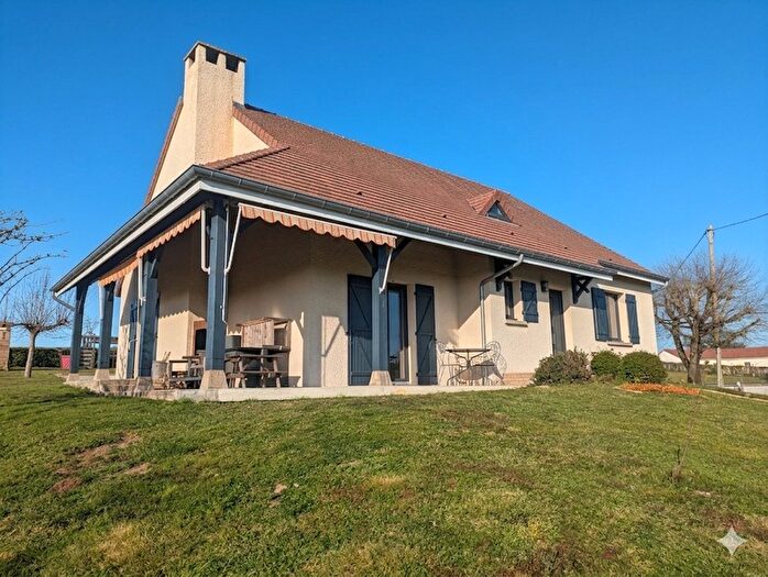 Maison à vendre - Saint-Yan - 9 pièces - 3 chambres