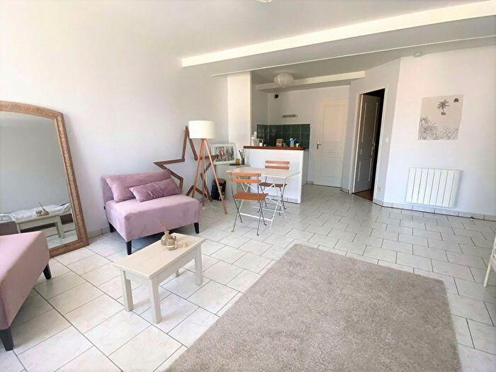 Appartement à louer - Alençon, Monsort, Saint-Léonard, Haut Eclair, Mantelet - 2 pièces - 1 chambre