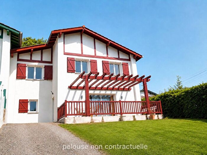 Maison 4 pièces à vendre à Briscous