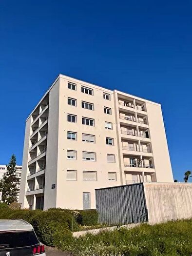 Appartement à vendre - Essey-lès-Nancy - 4 pièces - 2 chambres
