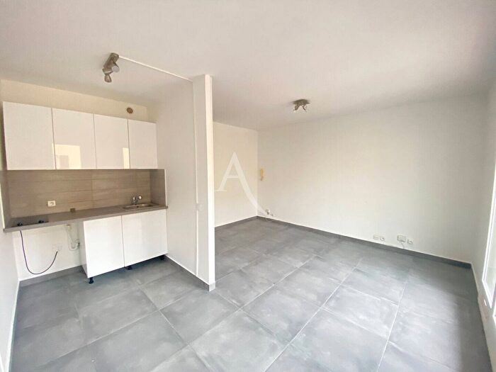 Cessole, Nice : Appartement 1 pièce à louer