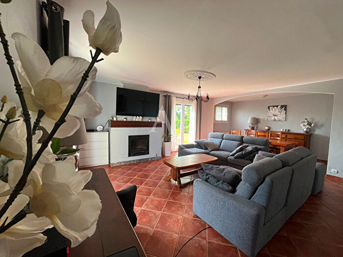 Maison 8 pièces à vendre à Villematier