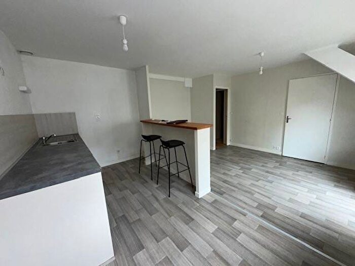 Appartement à louer - Centre Ville Rive Droite, Laval - 3 pièces - 2 chambres