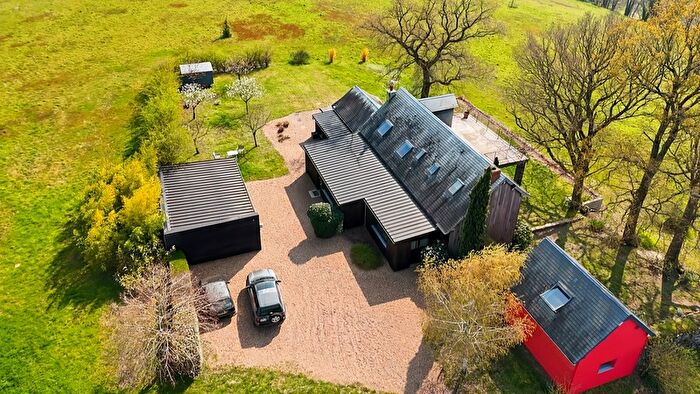 Maison à vendre - Beaumont-sur-Dême - 7 pièces - 4 chambres