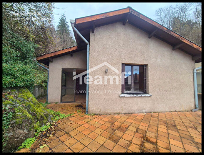 Appartement à vendre - Thiers - 7 pièces - 3 chambres