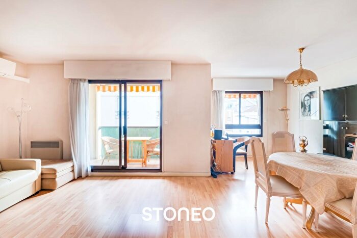 Issy-les-Moulineaux, Centre-ville, Corentin Celton, Les Varennes : Appartement 3 pièces à vendre