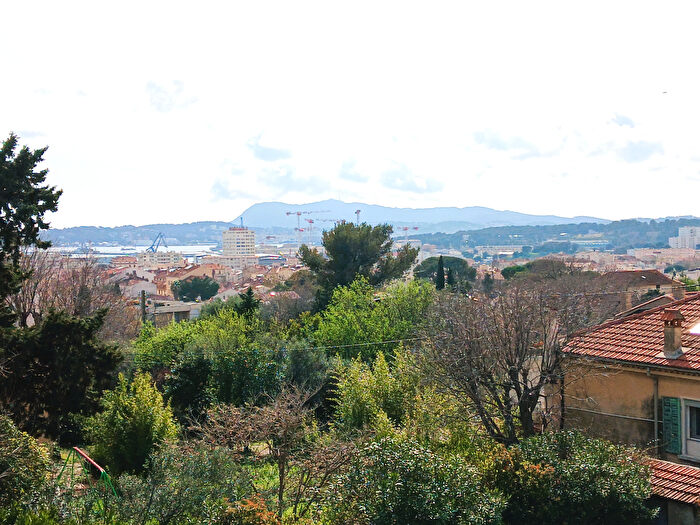 Appartement à louer - Toulon, Valbourdin - 2 pièces - 1 chambre