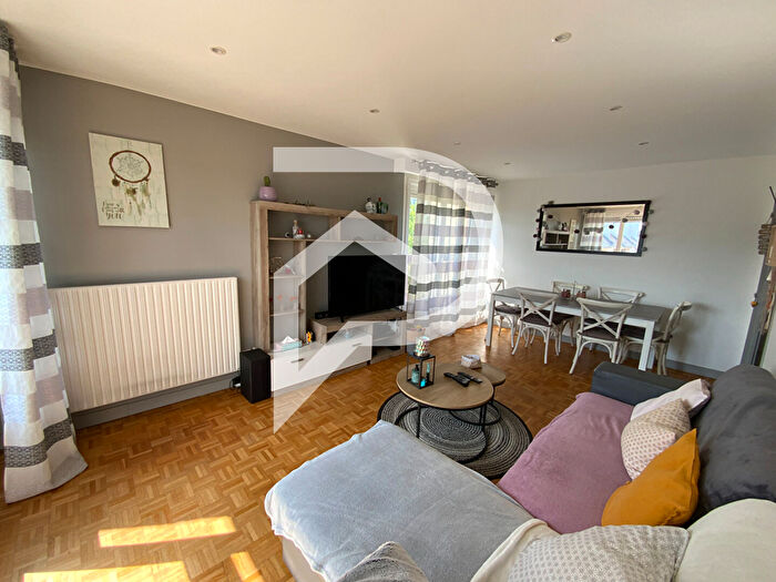 Appartement à vendre - Maurepas, Centre-ville, Malmedonne - 3 pièces - 2 chambres