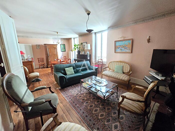 Appartement à vendre - Bourges - 5 pièces - 4 chambres