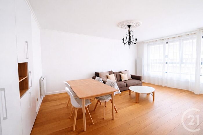 Appartement à louer - Paris e , Dupleix, Motte Picquet - 3 pièces - 2 chambres