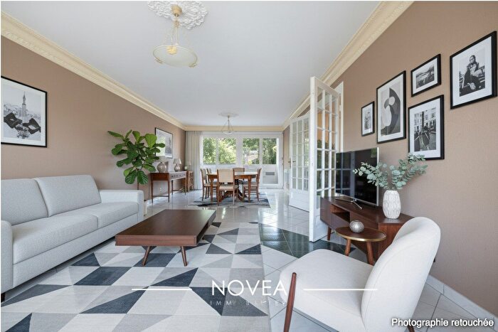 Appartement à vendre - Villeurbanne - 4 pièces - 3 chambres