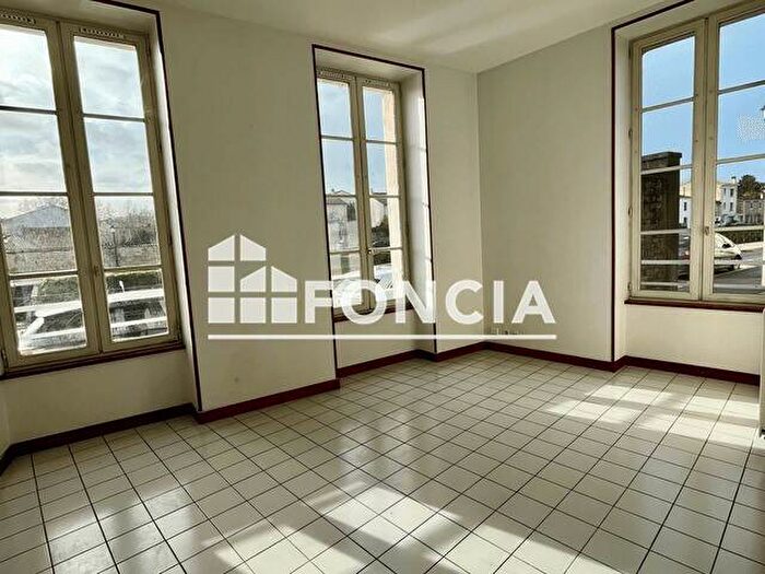 Centre Ville, Niort - Appartement 3 pièces à louer
