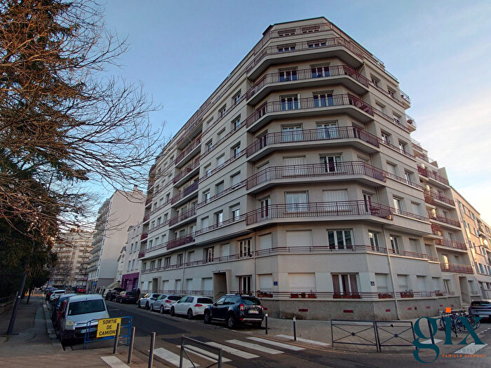 Appartement à vendre - Grenoble, La Capuche, Grands Boulevards - 3 pièces - 2 chambres