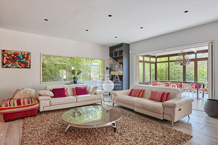 Maison à vendre - Venelles - 5 pièces - 4 chambres