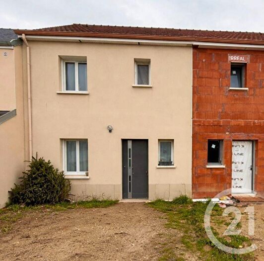Maison à louer - Brégy - 4 pièces - 3 chambres