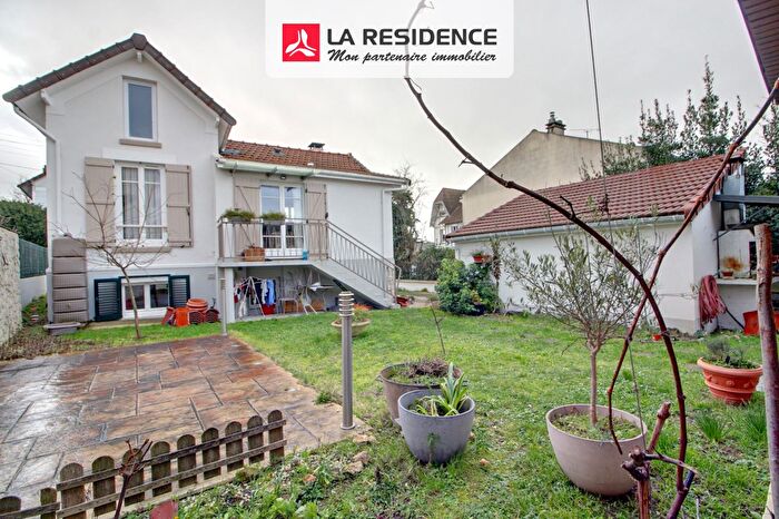 Maison à vendre - Conflans-Sainte-Honorine, Fin-dOise - 4 pièces - 2 chambres