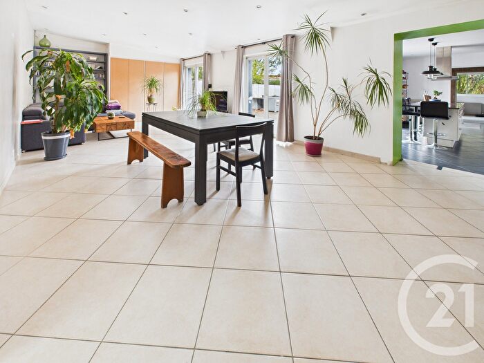 Maison à vendre - Villenave-dOrnon, Chambéry, La Monnaie, Carbonnieux, Trigan - 5 pièces - 4 chambres