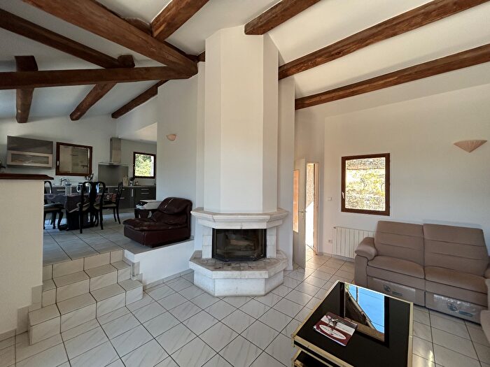 Maison à vendre - Saint-Étienne-Vallée-Française - 4 pièces - 3 chambres