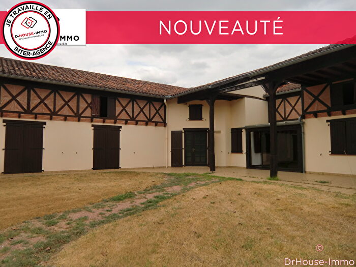 Boulogne-sur-Gesse : Maison 8 pièces à vendre