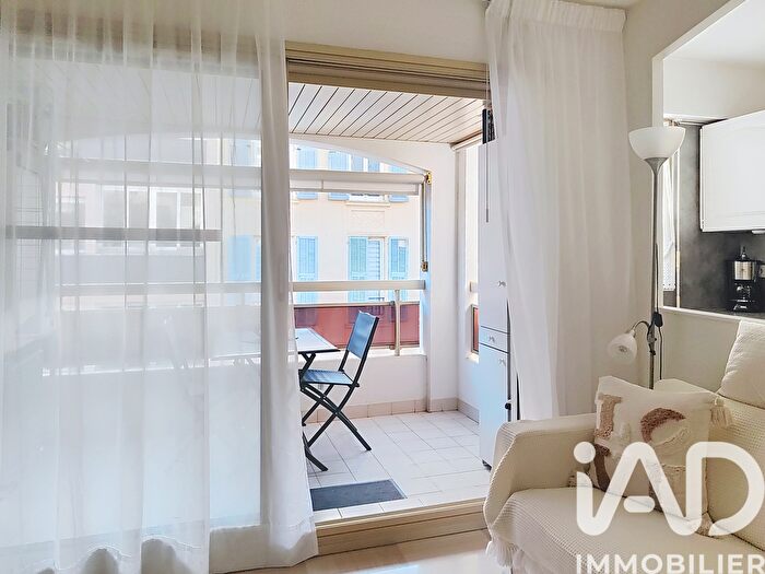 Appartement à vendre - Antibes, Juan-les-Pins, Le Cap - 2 pièces - 1 chambre