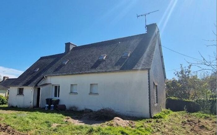 Maison à vendre - Pommerit-le-Vicomte - 7 pièces - 3 chambres