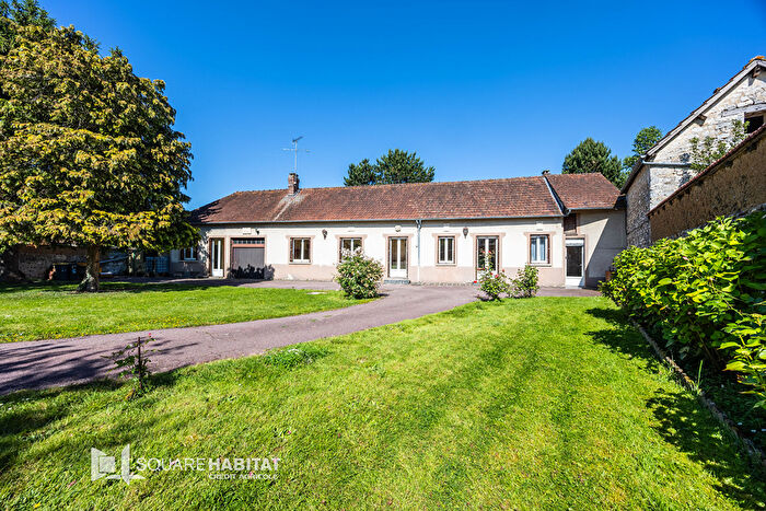 Saint-Pierre-dAutils : Maison 5 pièces à vendre