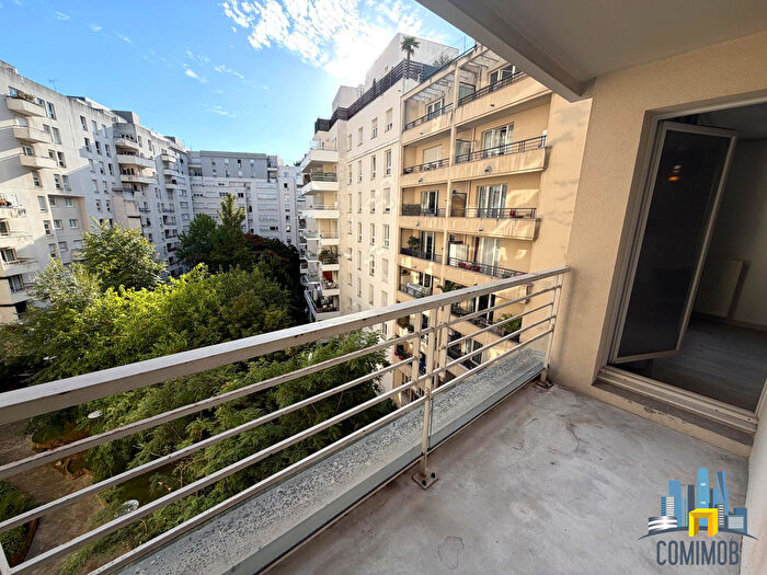Appartement 2 pièces à louer - Courbevoie