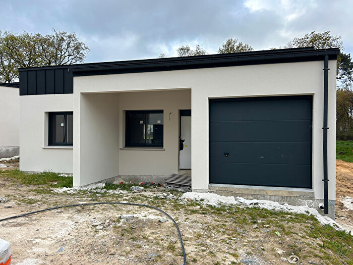 Maison à vendre - Bains-sur-Oust - 4 pièces - 3 chambres