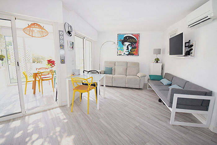 Appartement à vendre - Saint-Raphaël, Boulouris - 3 pièces - 2 chambres