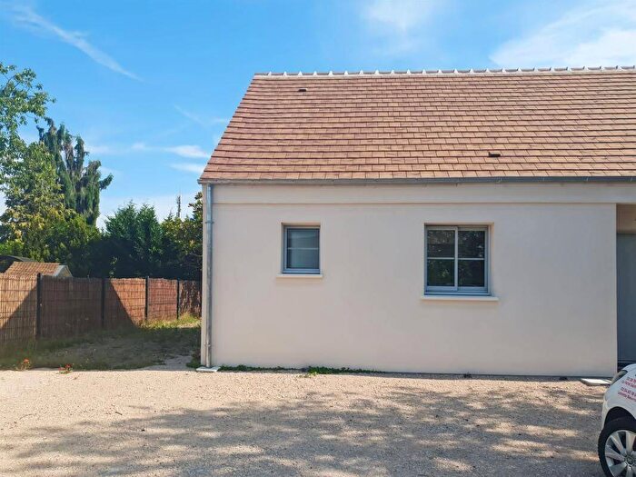Ménestreau-en-Villette : Maison 2 pièces à louer