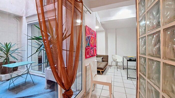 Appartement à louer - Centre Ville, Perpignan - 2 pièces - 1 chambre