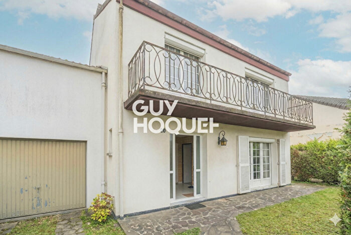 Maison à vendre - Villepreux - 5 pièces - 4 chambres