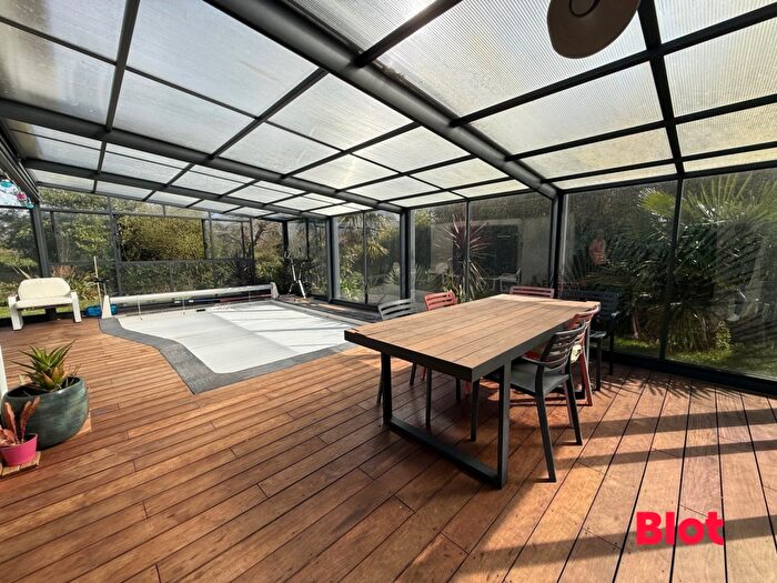 Maison à louer - Locmaria-Plouzané - 6 pièces - 4 chambres