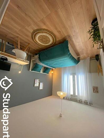 Jacquard, Saint-Étienne : Appartement 4 pièces à louer