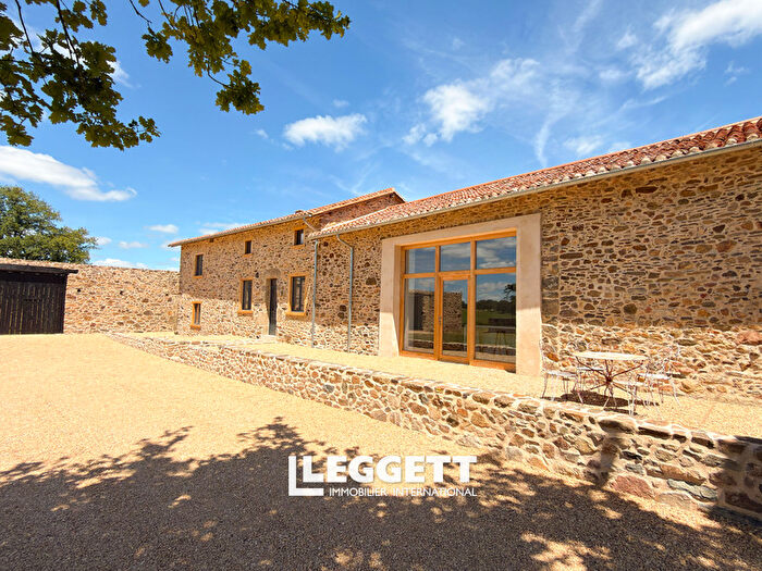 Maison 7 pièces à vendre à Flavignac
