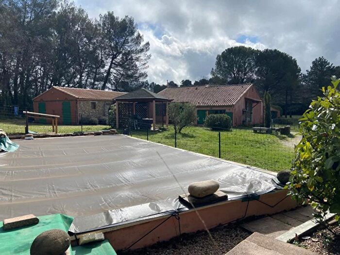 Maison à vendre - Tourves - 4 pièces - 3 chambres