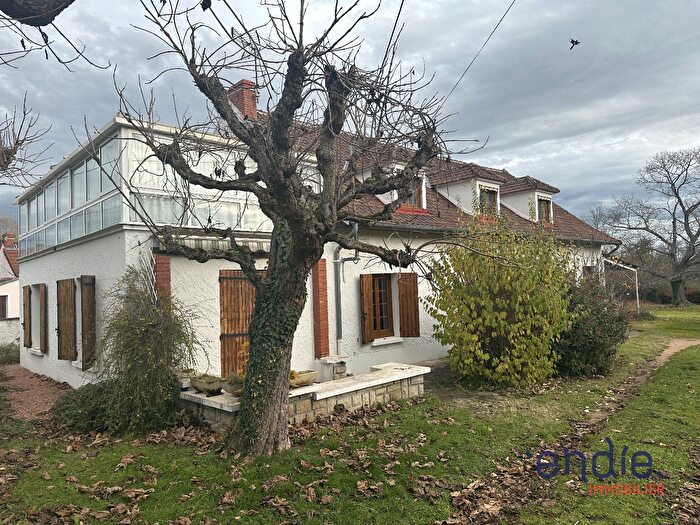 Maison à vendre - Brugheas - 8 pièces - 4 chambres