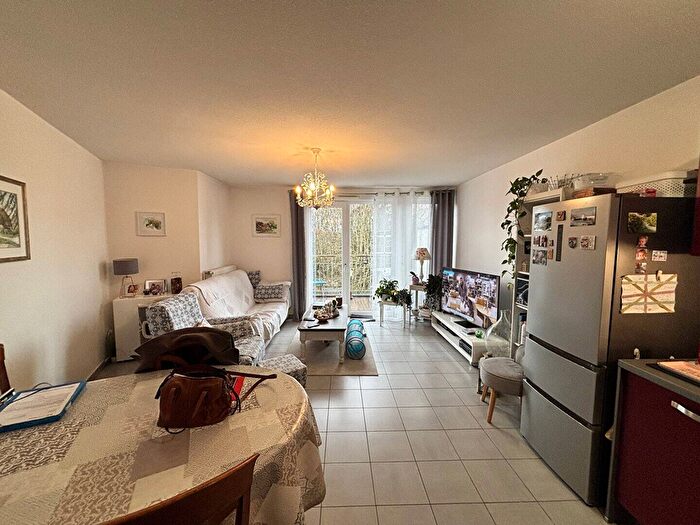 Appartement à louer - Trévois-Croncels, Troyes - 3 pièces - 2 chambres