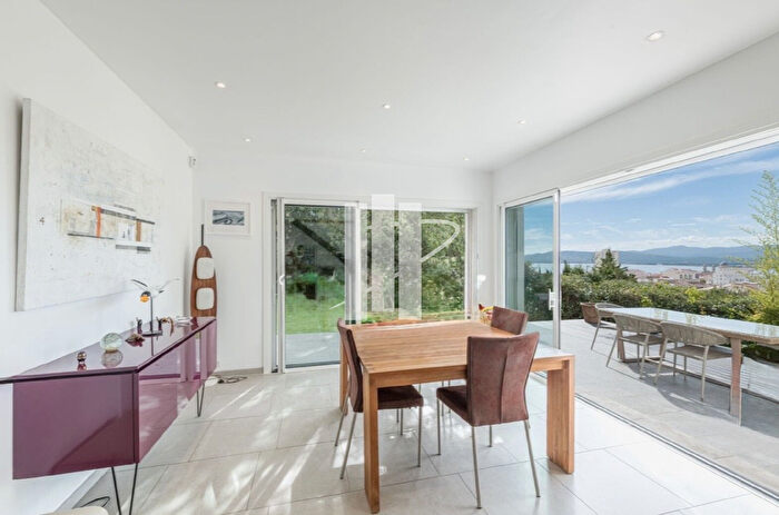 Maison à vendre - Saint-Raphaël, Plateau Notre-Dame - 6 pièces - 4 chambres