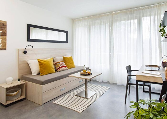 Appartement à louer - Trois Quartiers-Centre Ville, Poitiers - 1 pièce